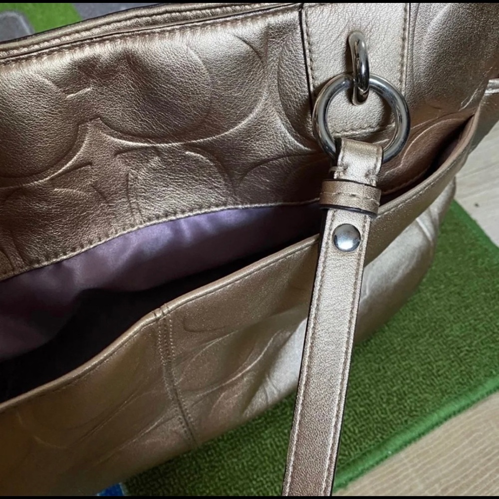 Coach Gold Logo Tote Zip Bag - Gem